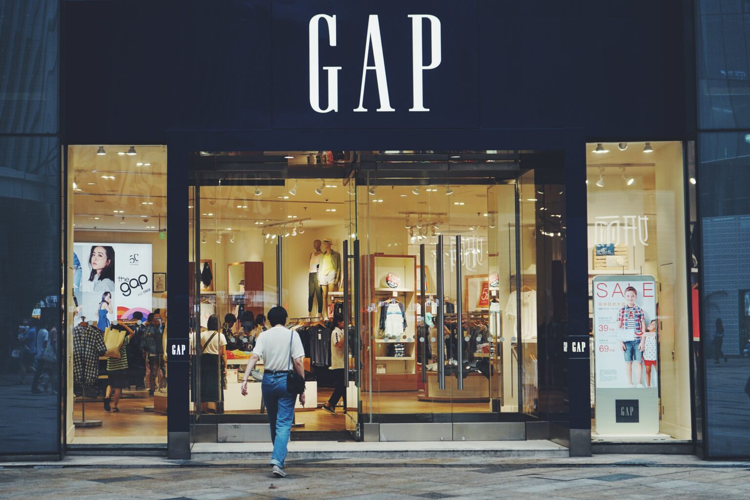 GAP Mission Statement And Vision And Values Analysis